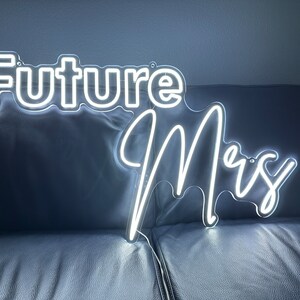 Future Mrs. Neon Sign – Custom Engagement Party Decor, Bachelorette ...