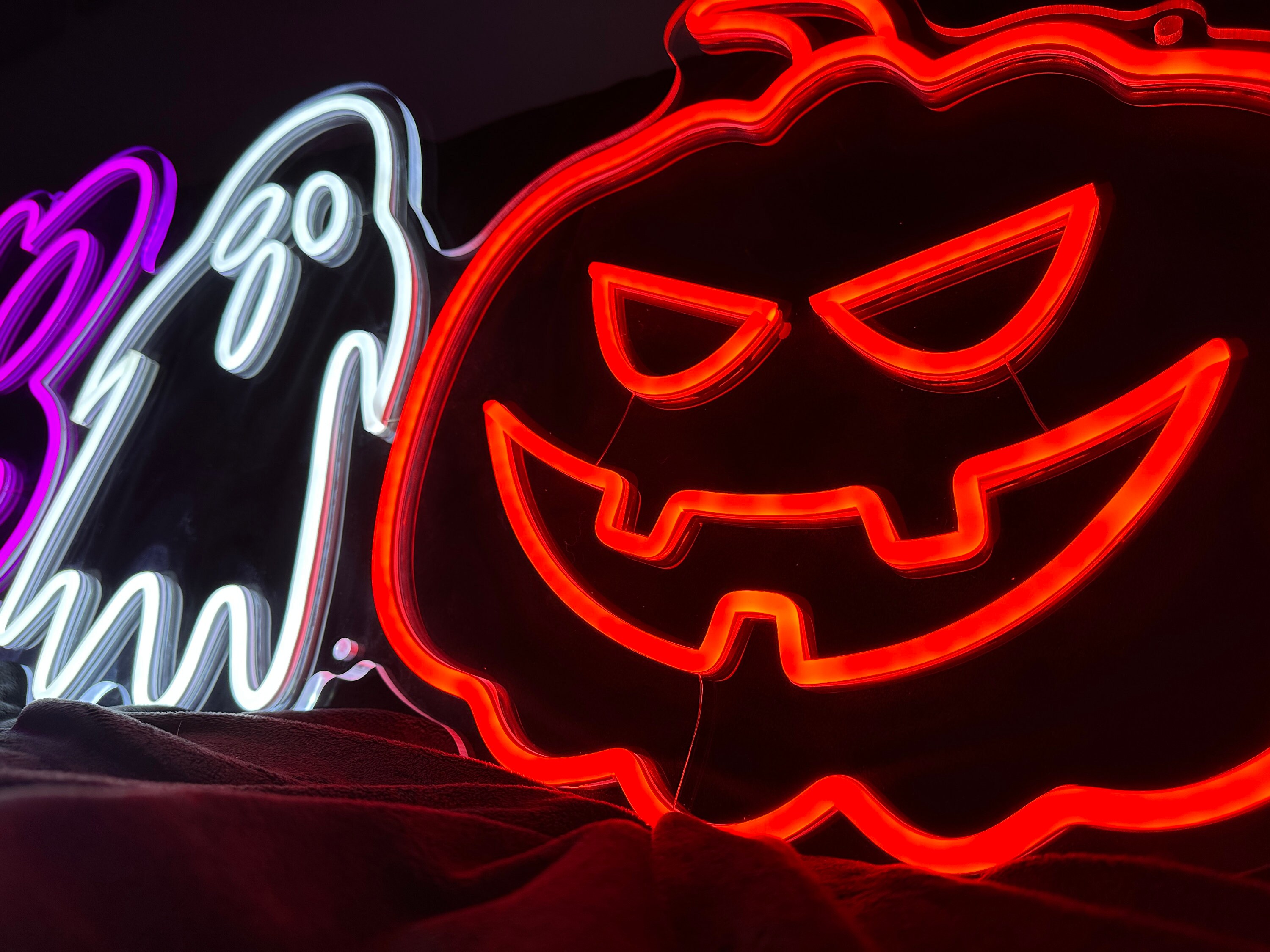 Halloween BOO LED Neon Sign - Ghost & Pumpkin Design, Spooky Home Decor ...