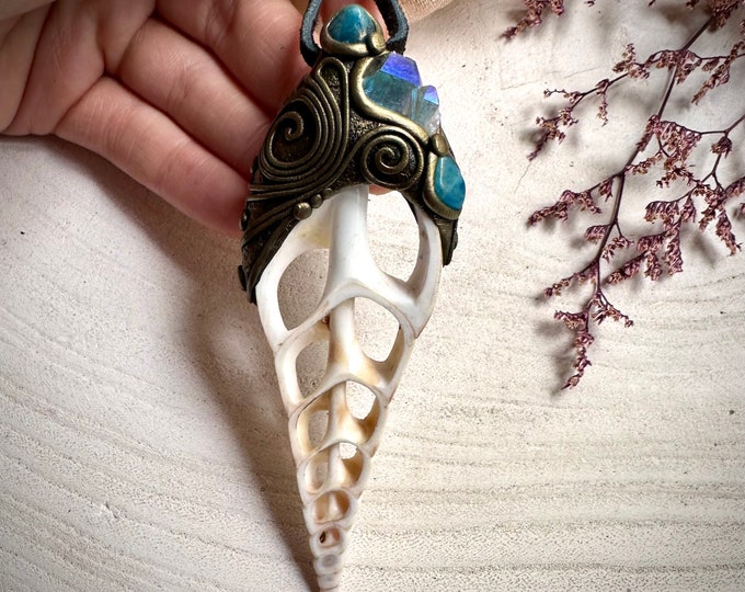 Tibia Insulaechorab Seashell Angel Aura Quartz and Blue Apatite Pendant ...