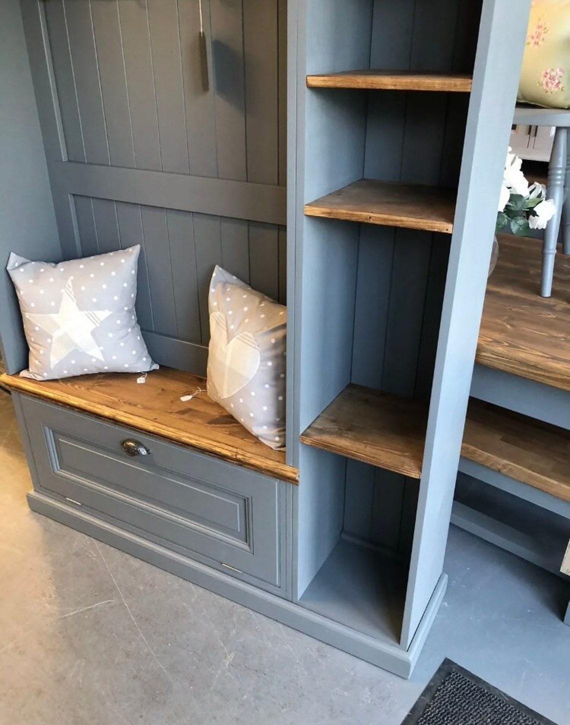Kent Furniture Showroom-boot Room Mud Room Furniture/storage Furniture ...
