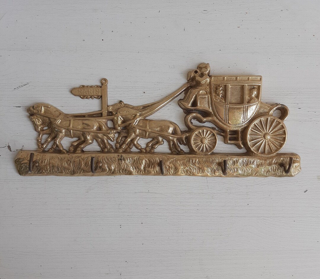 Carriage-shaped Key Hanger - Etsy