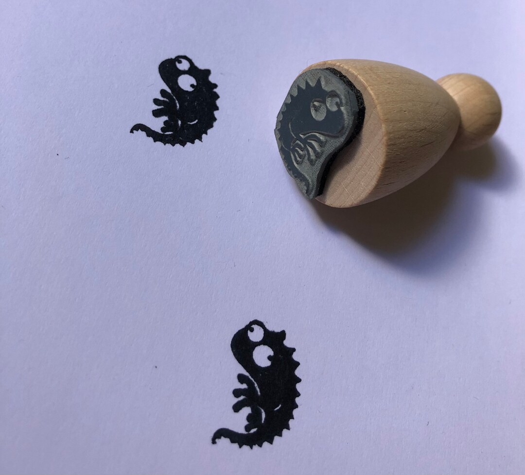 Rubber Stamp Chameleon Wooden Mounted Paper Craft Gift Animal Zoo Self ...