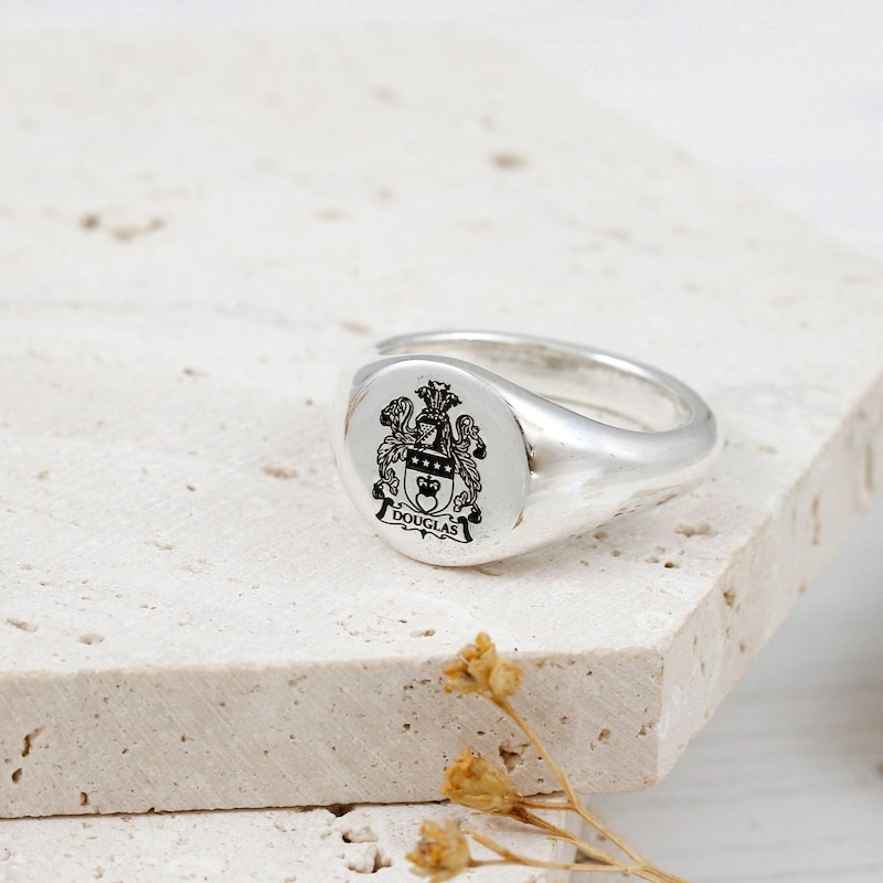 Custom Signet Ring - Etsy