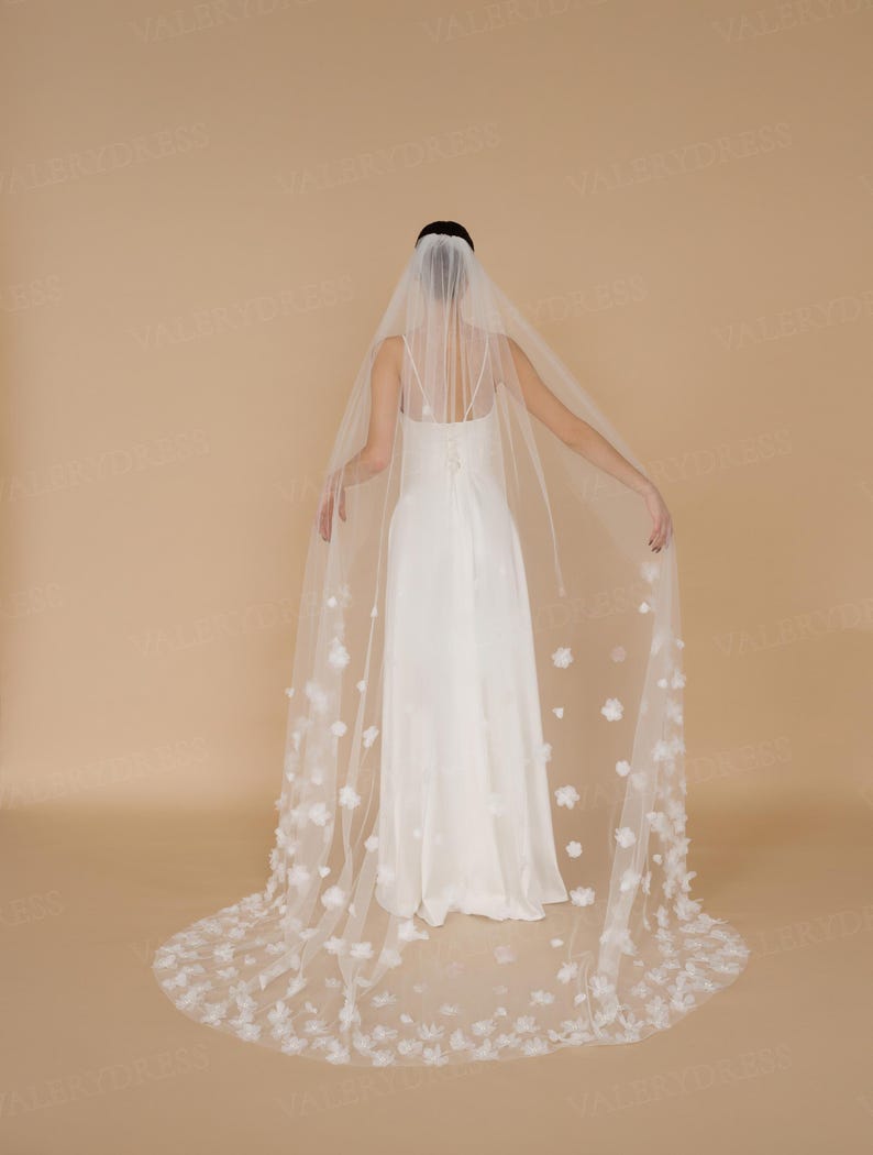 3D Floral Cathedral Wedding Veil: Handcrafted Ivory Tulle, Silver Comb ...
