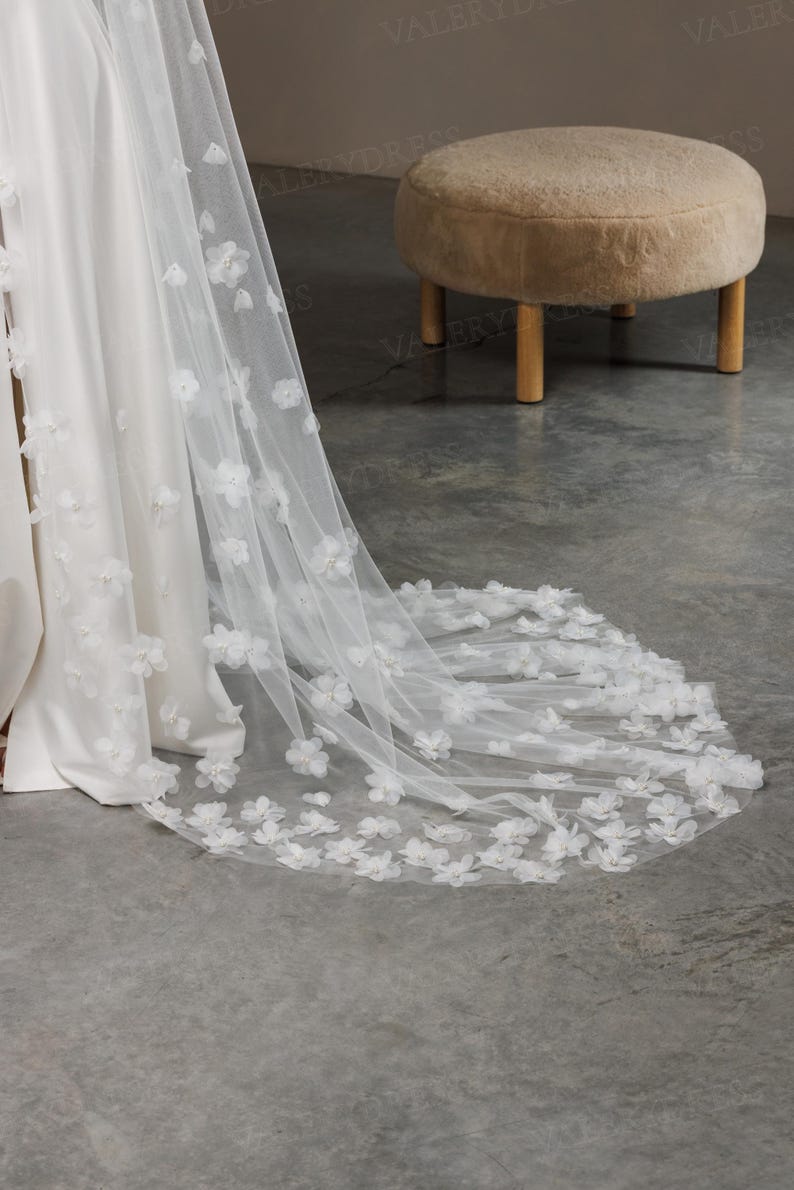 3D Floral Wedding Veil | Cathedral Length Flower Bridal Headpiece ...