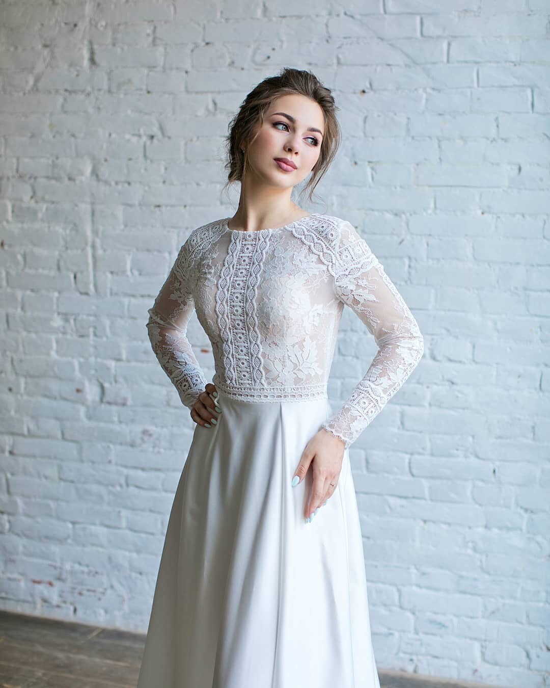 Simple Elegant Lace Wedding Dresses