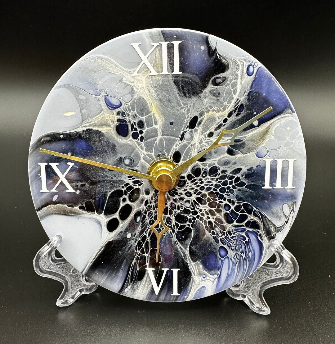 5 Desk or Table Clock Upcycled CD Clock Repurposed CD Clock Hand ...