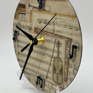 Upcycled CD Clock 7 Desk/table Clock Repurposed CD Clock Unique, One-of ...