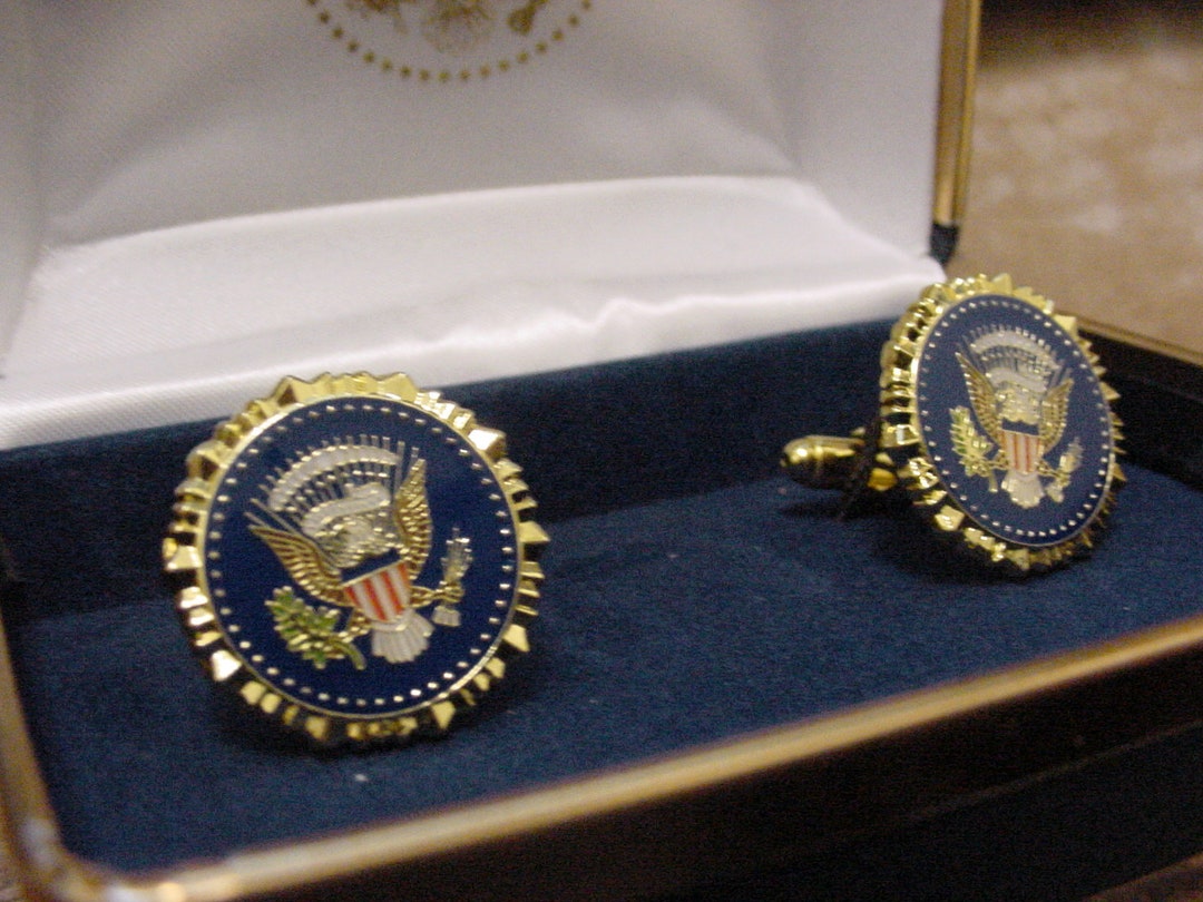 Pair of New Presidential DONALD TRUMP Cufflinks -- West Wing 2017 - Etsy