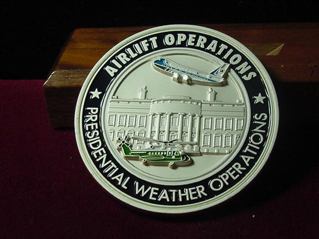 White House Airlift Operations Challenge Coin-presidential Weather WHMO ...