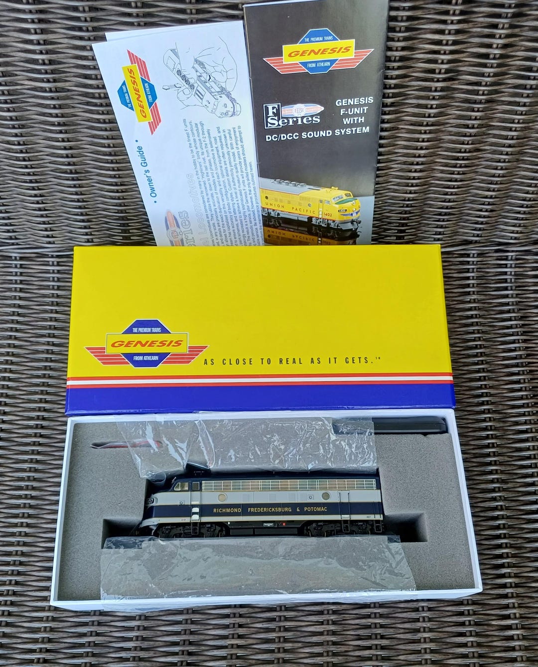 Athearn Genesis F7-A Phase 1 RF&P.. Dc / Dcc With Sound, Powered New in ...