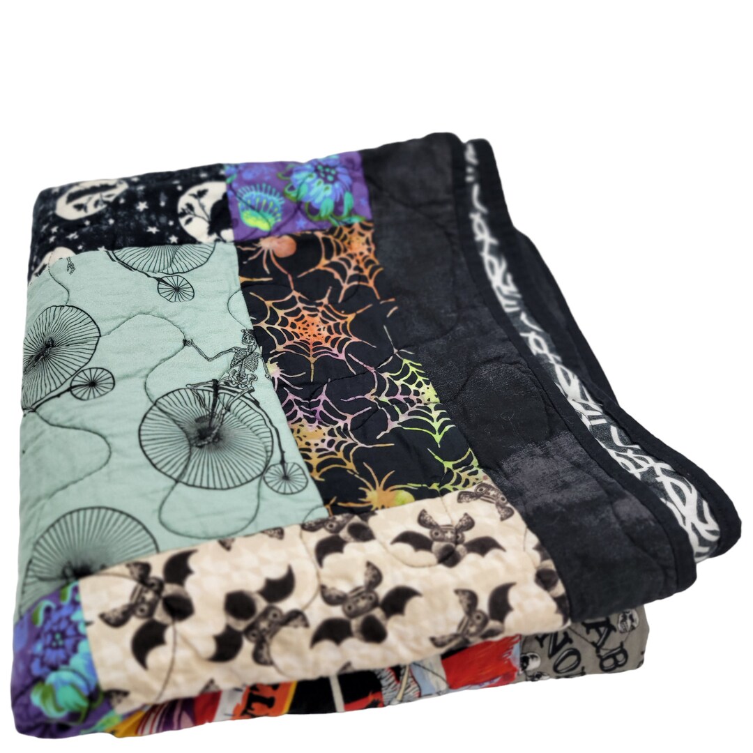 Handmade Halloween Patchwork Quilt Spiders Spooky Goth Witchy - Etsy
