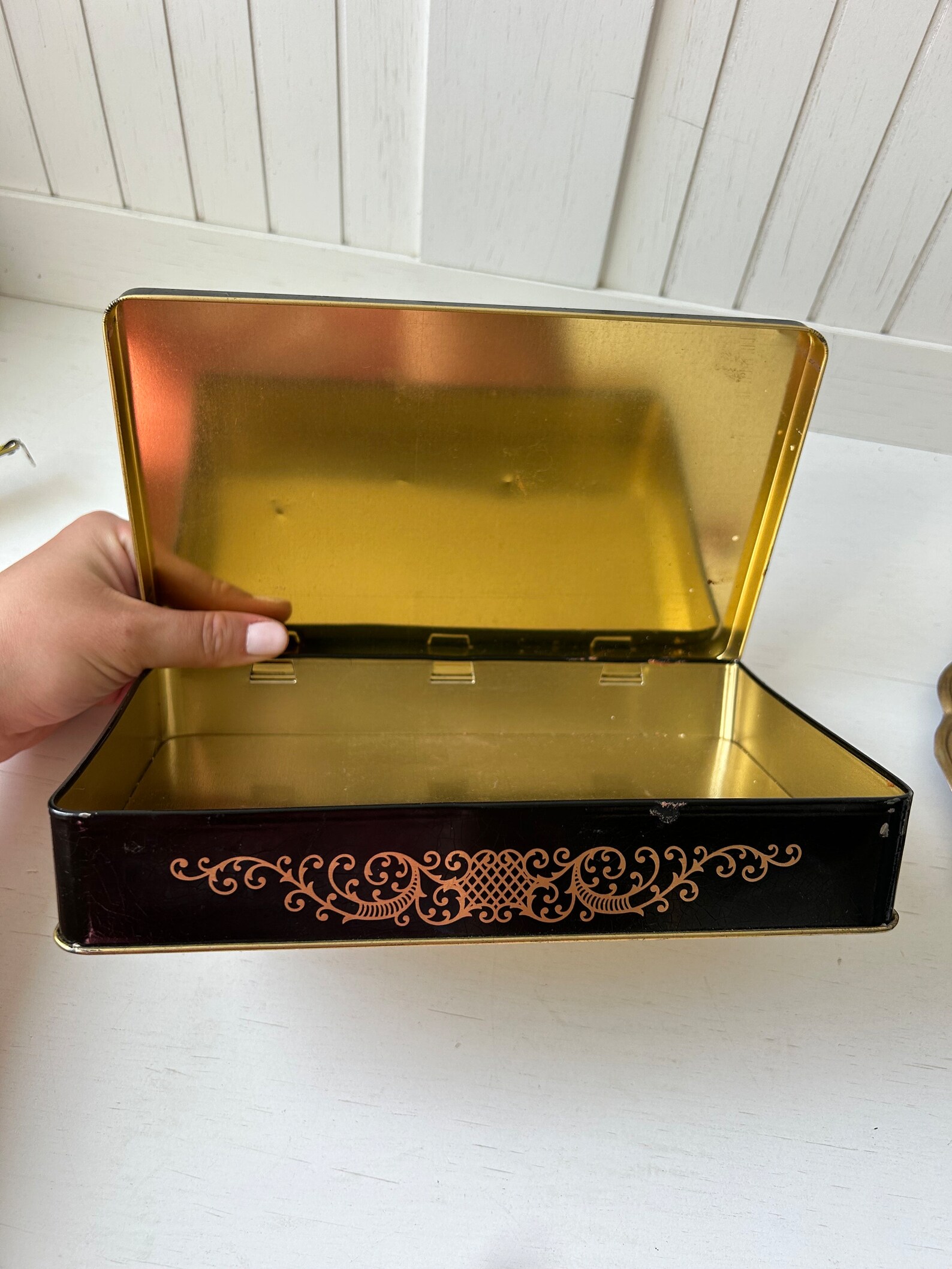Vintage Moody Floral Tin Coffin Style Tin Floral Tin Moody Floral Box ...