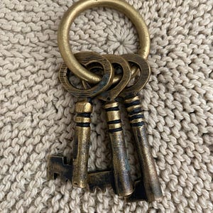 Vintage Brass Skeleton Keys Set of 3 on Brass Key Ring Antique Skeleton ...