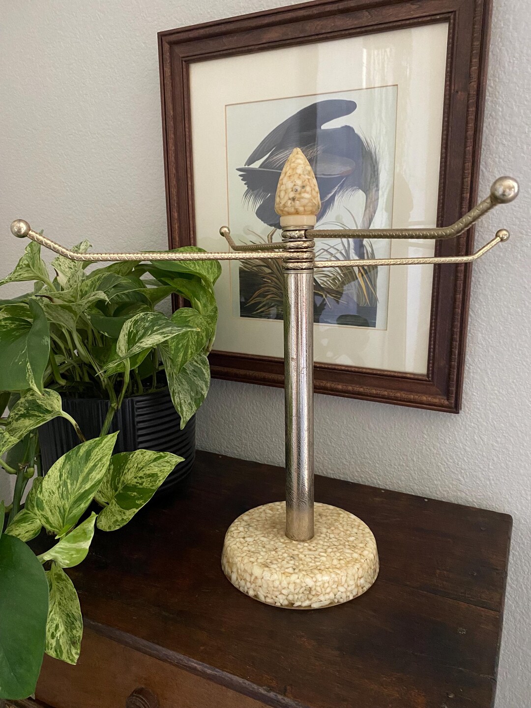 Vintage Midcentury Hollywood Regency Towel Holder Bar Towels Acrylic ...