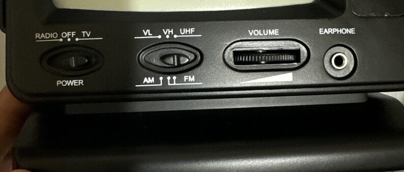 Vintage Portable 5 Black & White Television Am/fm Radio - Etsy