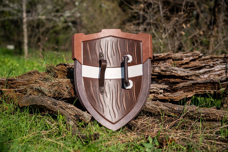 Tears of the Kingdom Old Wooden Shield - Zonai Shield Replica - Cosplay ...