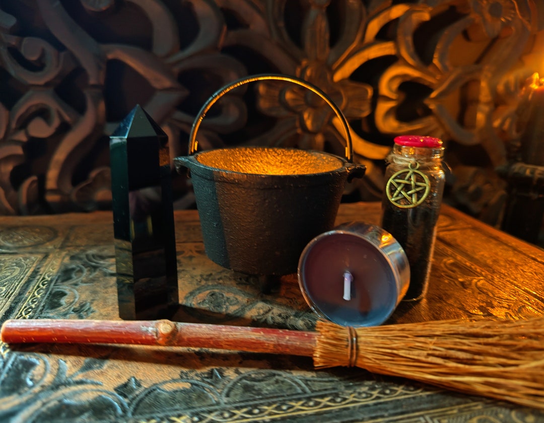 Vintage Canada Forge Cauldron With Black Obsidian Crystal Point ...