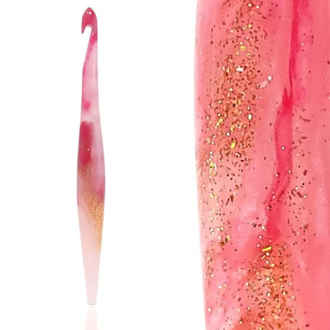 Polaris Swirl Crochet Hook, Fiberarts Streamline Furls, Glittered ...