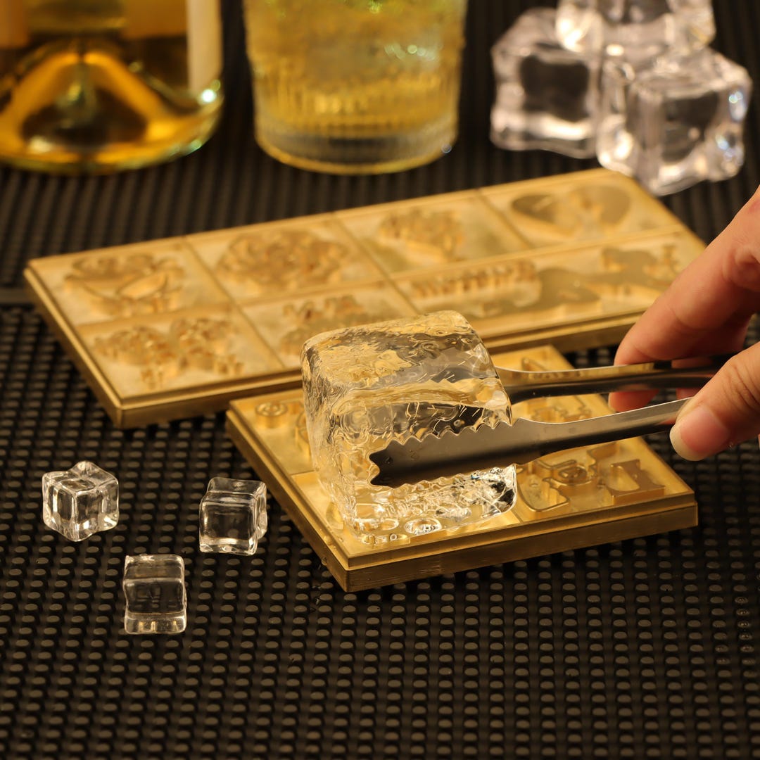 Custom Initials Ice Tray - Custom Monogrammed Ice Stamp, Personalized ...