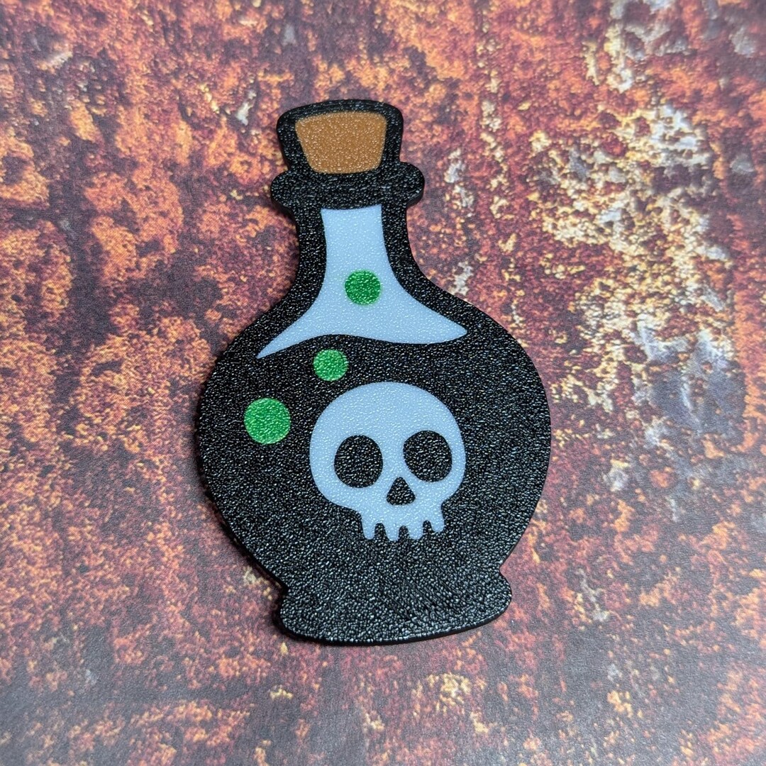 Deadly Nightshade Potion Magnet – Collectible Fridge Magnet, Witchy ...