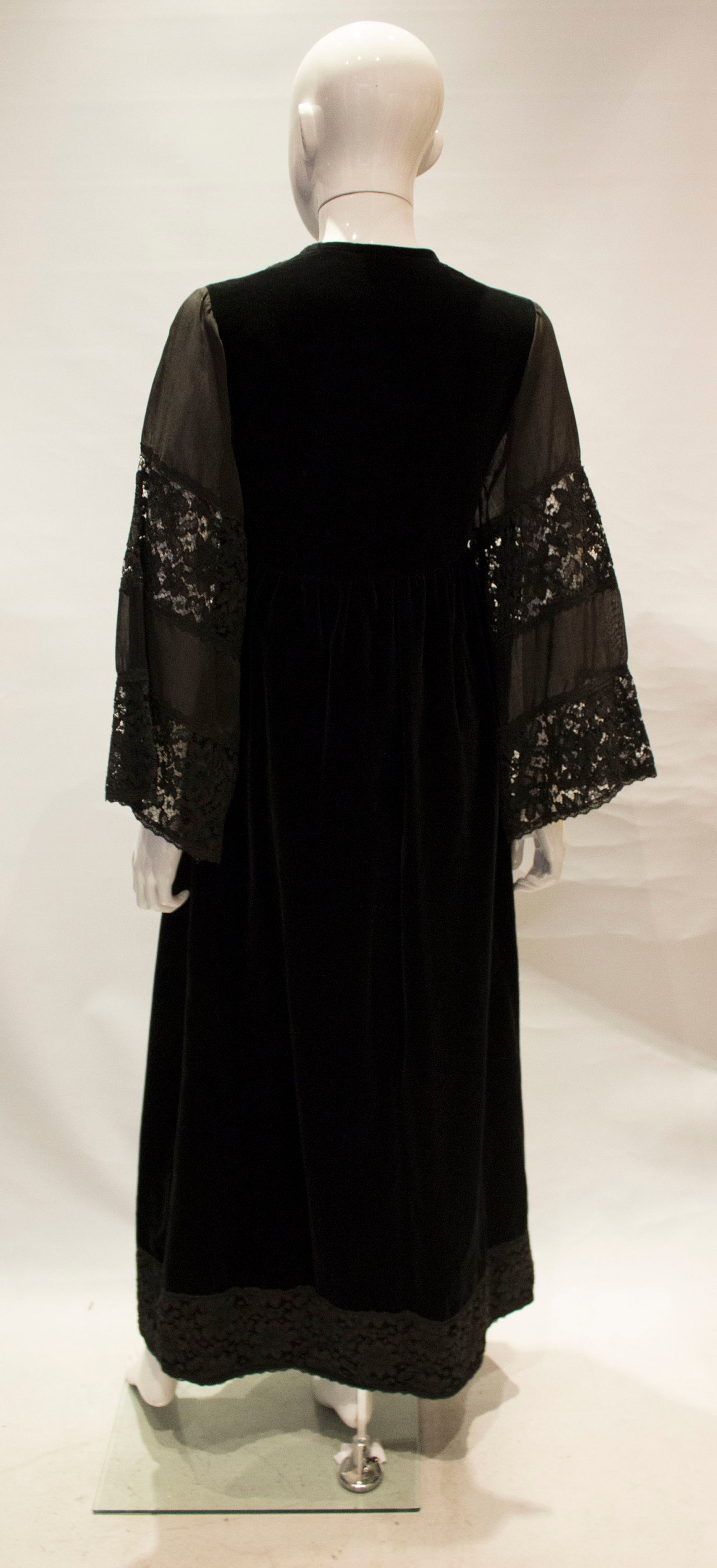 Vintage Angela Gore Black Velvet and Lace Evening Gown - Etsy