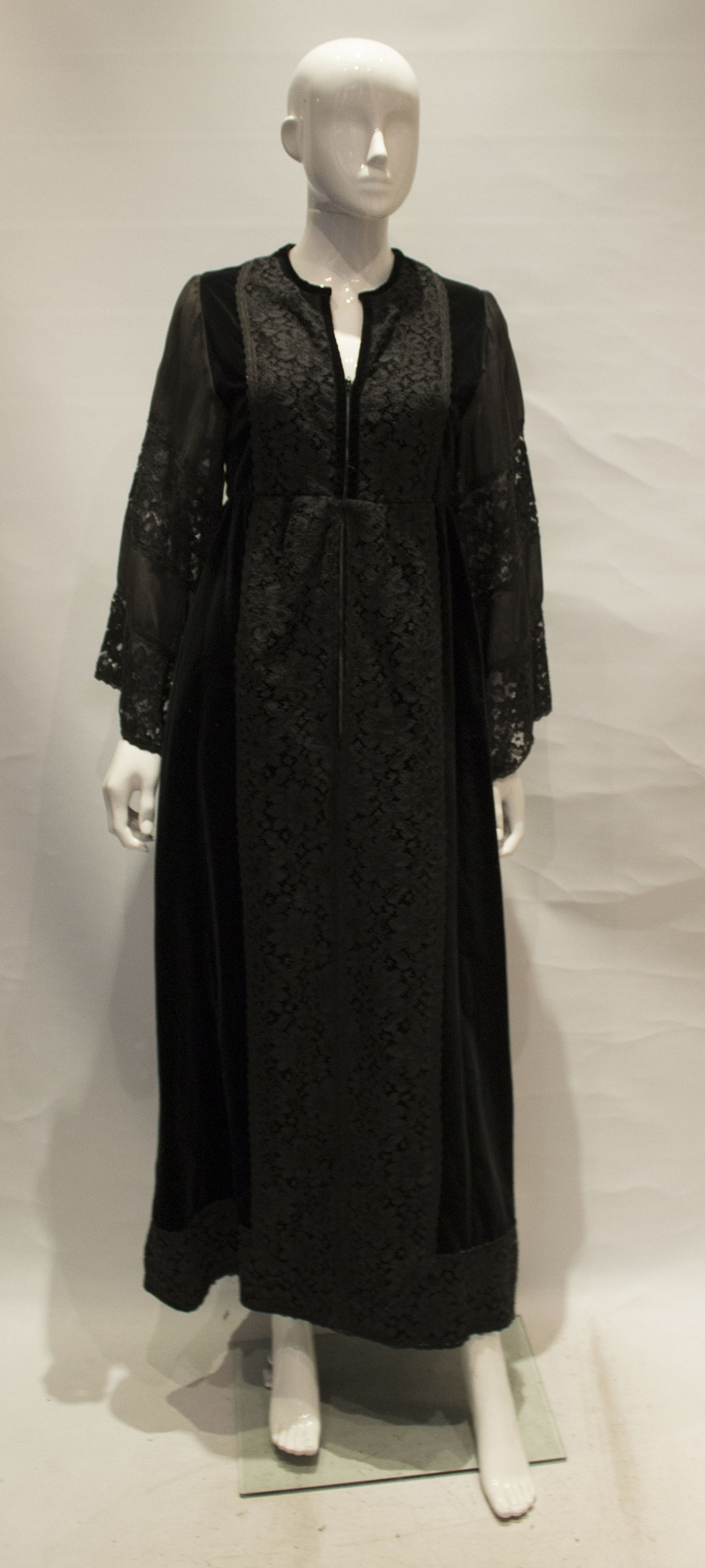 Vintage Angela Gore Black Velvet and Lace Evening Gown - Etsy