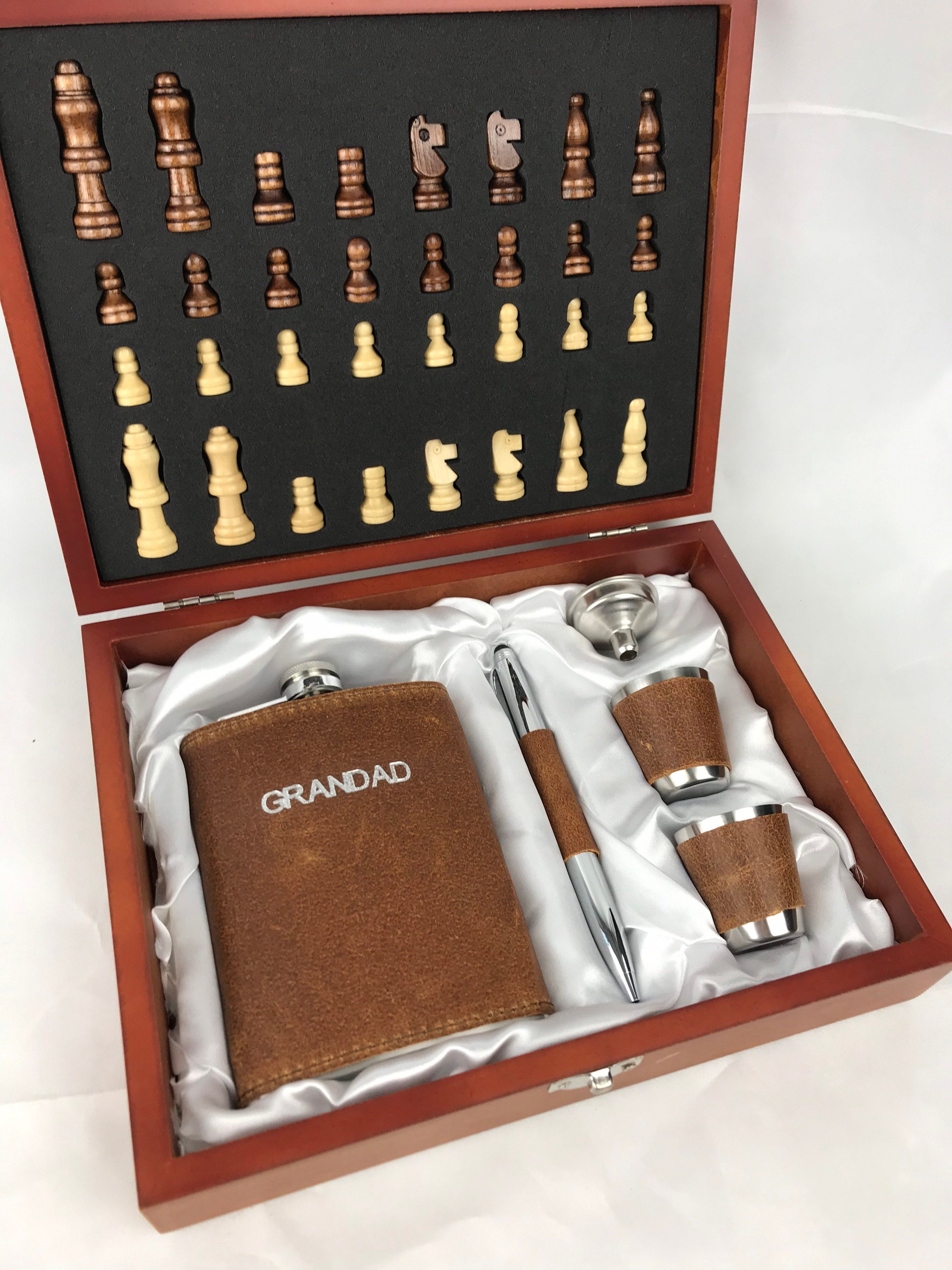 Personalised leather chess gift set | Etsy