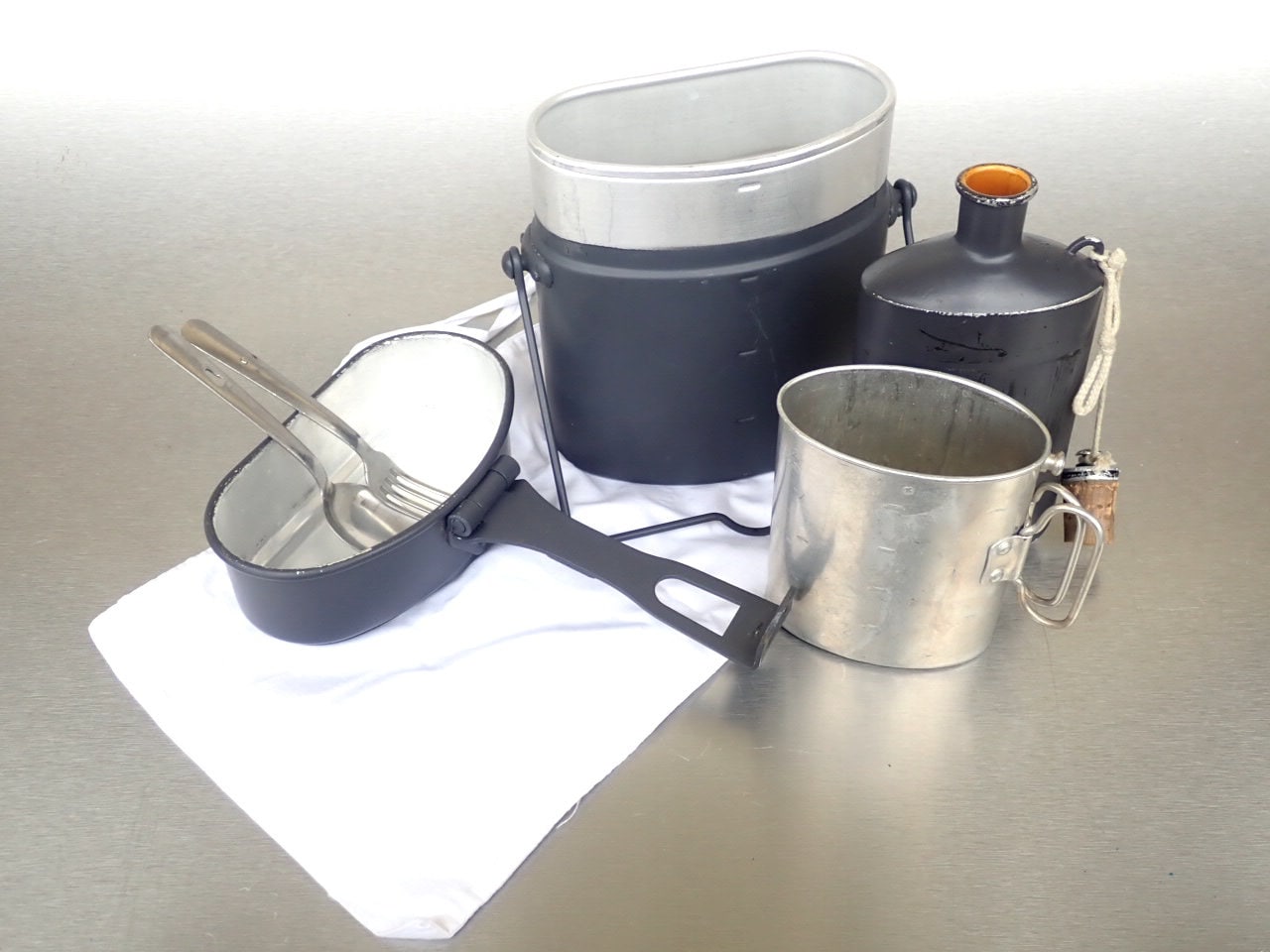 Vintage Swiss Army Mess Kit Alloy Camping Hiking Biker Horseman Cowboy ...