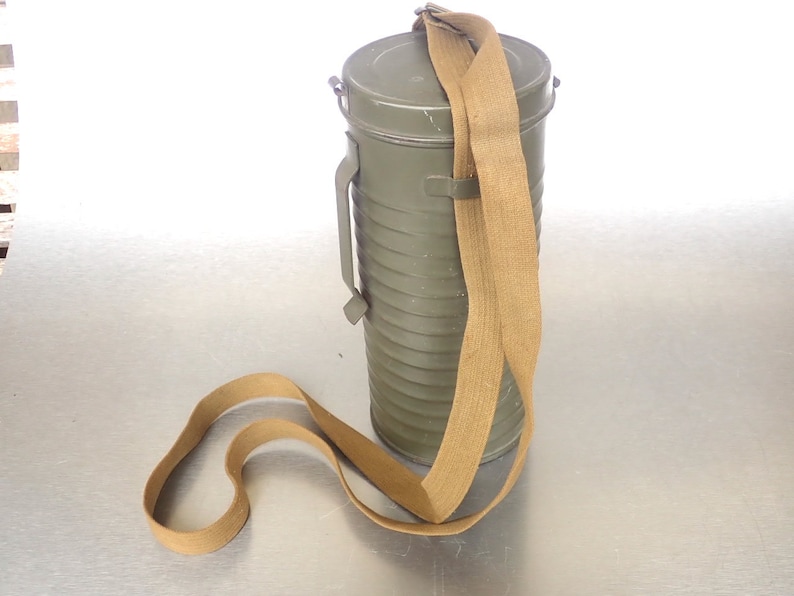 WW2 Gas Mask 1942 Swiss Army Gas Mask Gasmaske Vintage Metal - Etsy