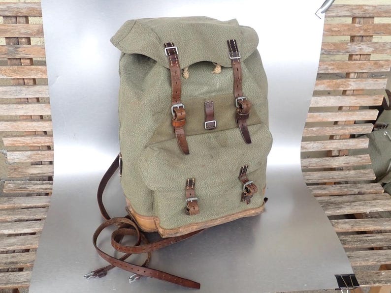 1963 Vintage Swiss Army Backpack Swiss Leather Salt and Pepper ...