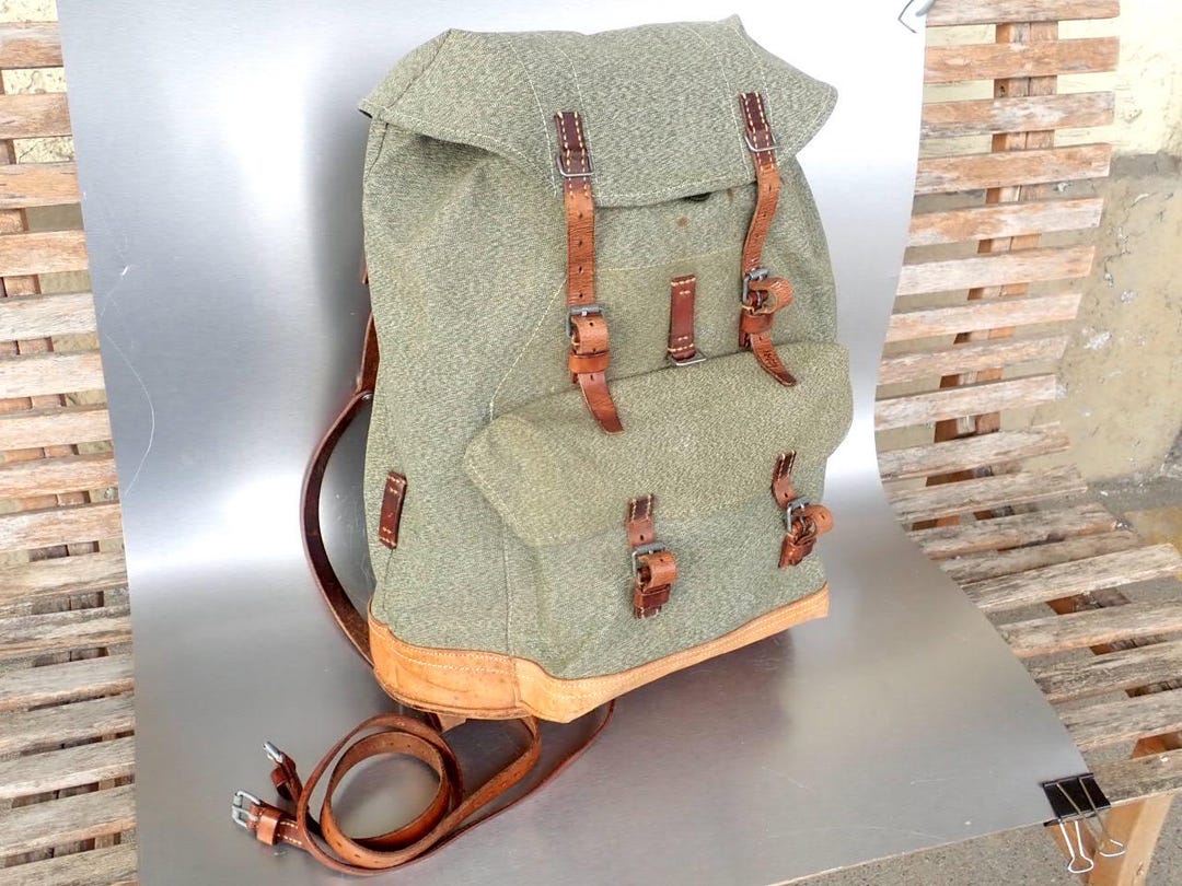 1971 Vintage Swiss Army Backpack Citybag Salt and Pepper Swiss Leather ...