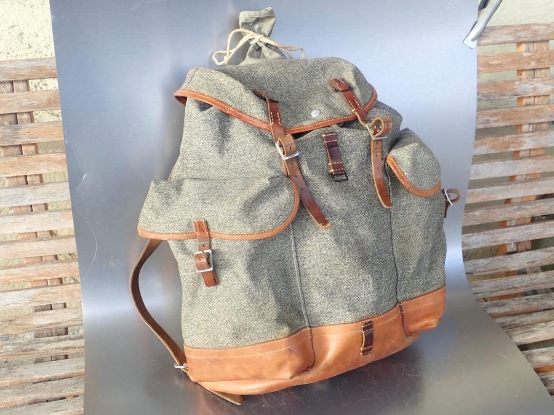 1946 Vintage Swiss Army Backpack Vintage Backpack Citybag Salt and ...