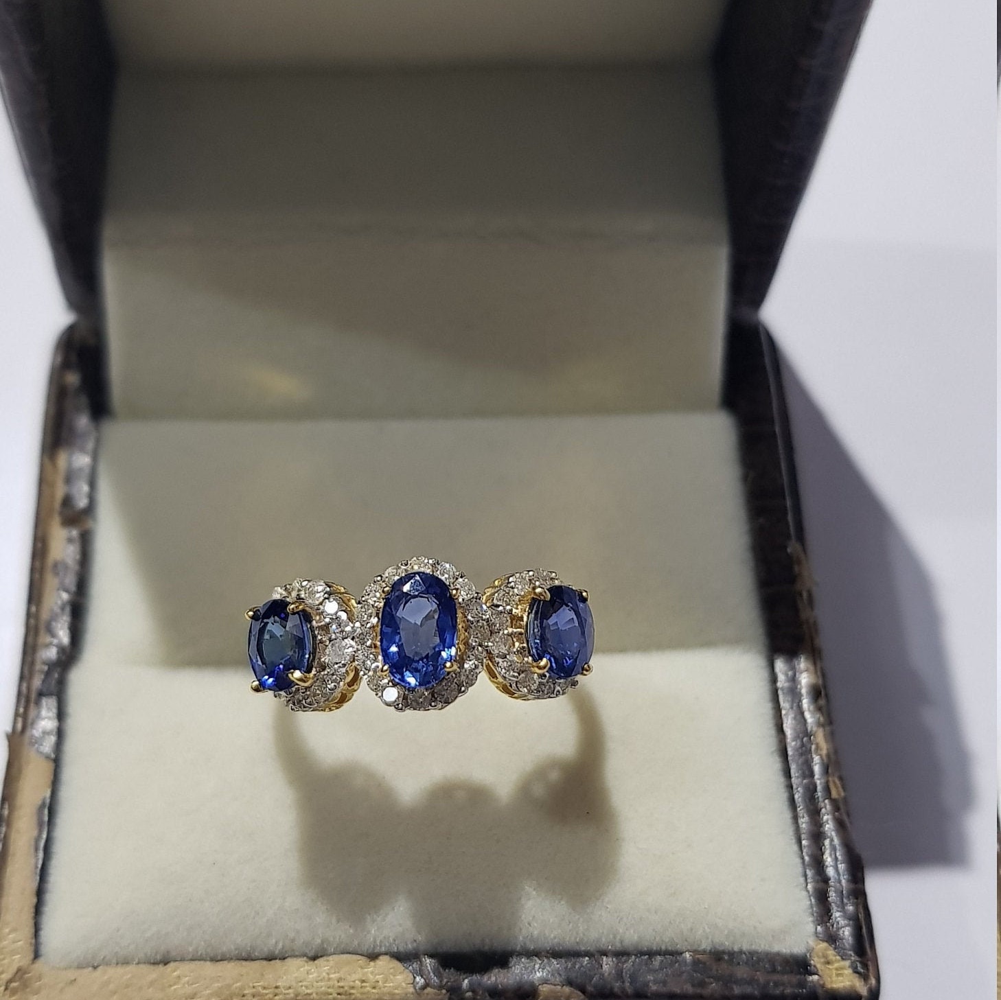 14k Solid Yellow Gold Natural Oval Shaped AAA Quality Blue Sapphire and ...