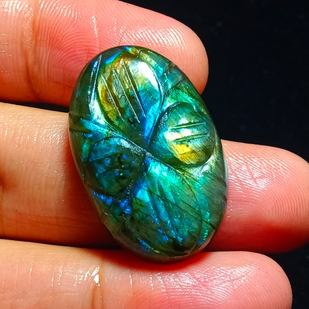 Labradorite Cabochon Labradorite Crystal Labradorite Carving ...