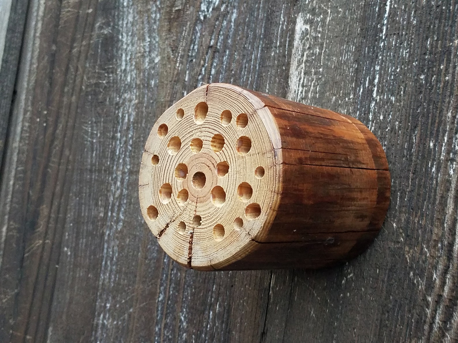 Barn Wood Tier Pole Mason Bee House/mason Bee Nest/garden Helpers/barn ...