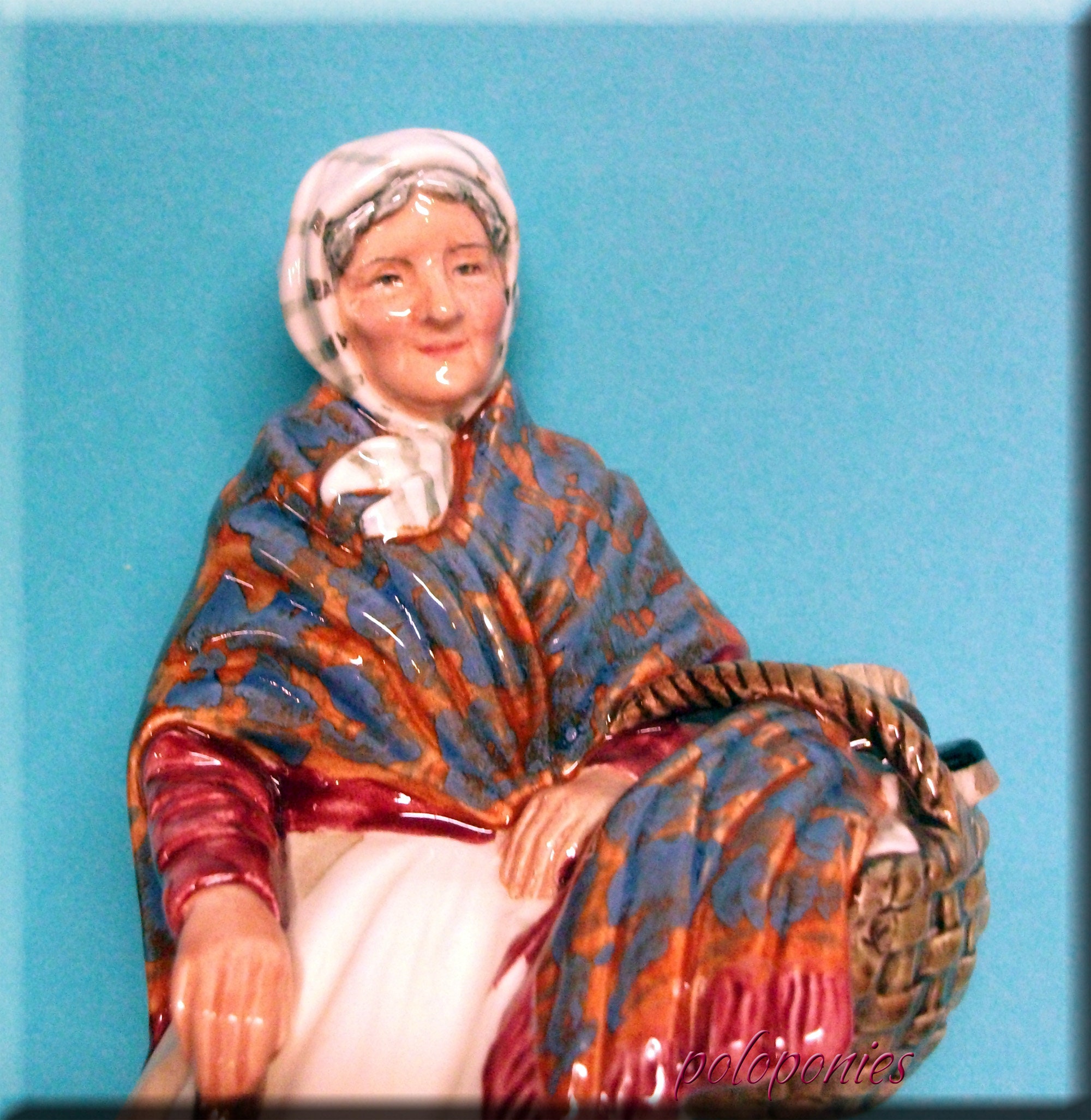ROYAL DOULTON Grandma HN2052 - Retire 1959 - Golden Years Series - Etsy