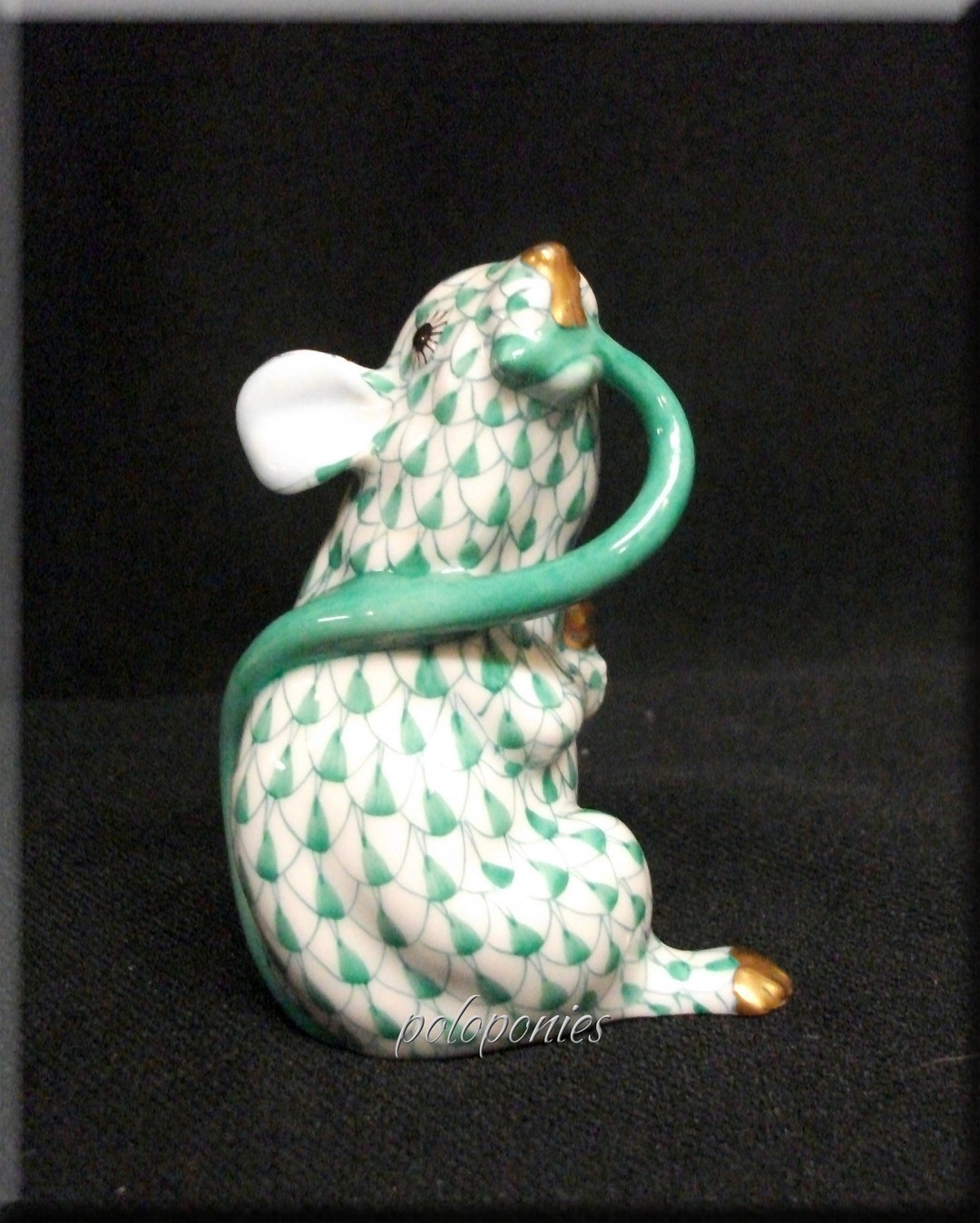 HEREND Mouse With Tail in Mouth 15521 Green Fishnet Meadow Collection ...