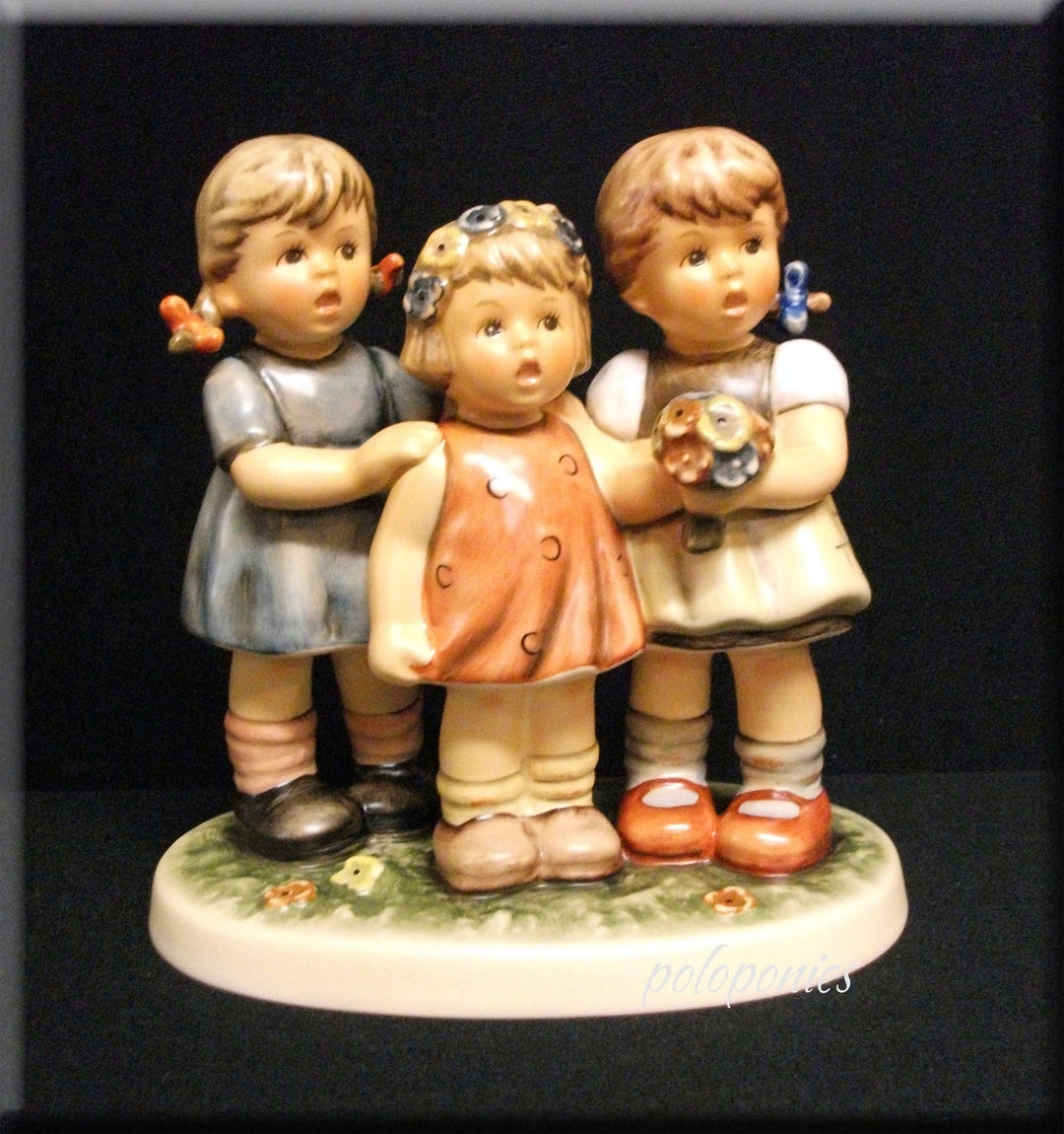 HUMMEL Bashful Serenade 2133 First Issue Back Stamp NIB - Etsy