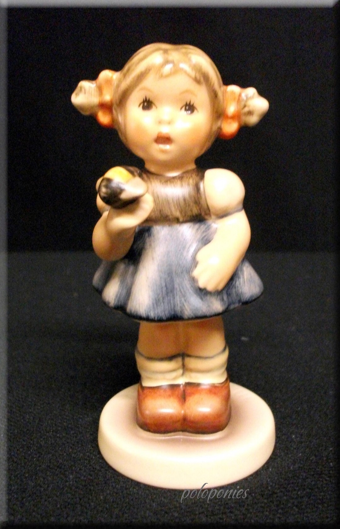 HUMMEL Bumblebee Blossom 2068/A - Trademark 8 First Issue Back Stamp - Etsy