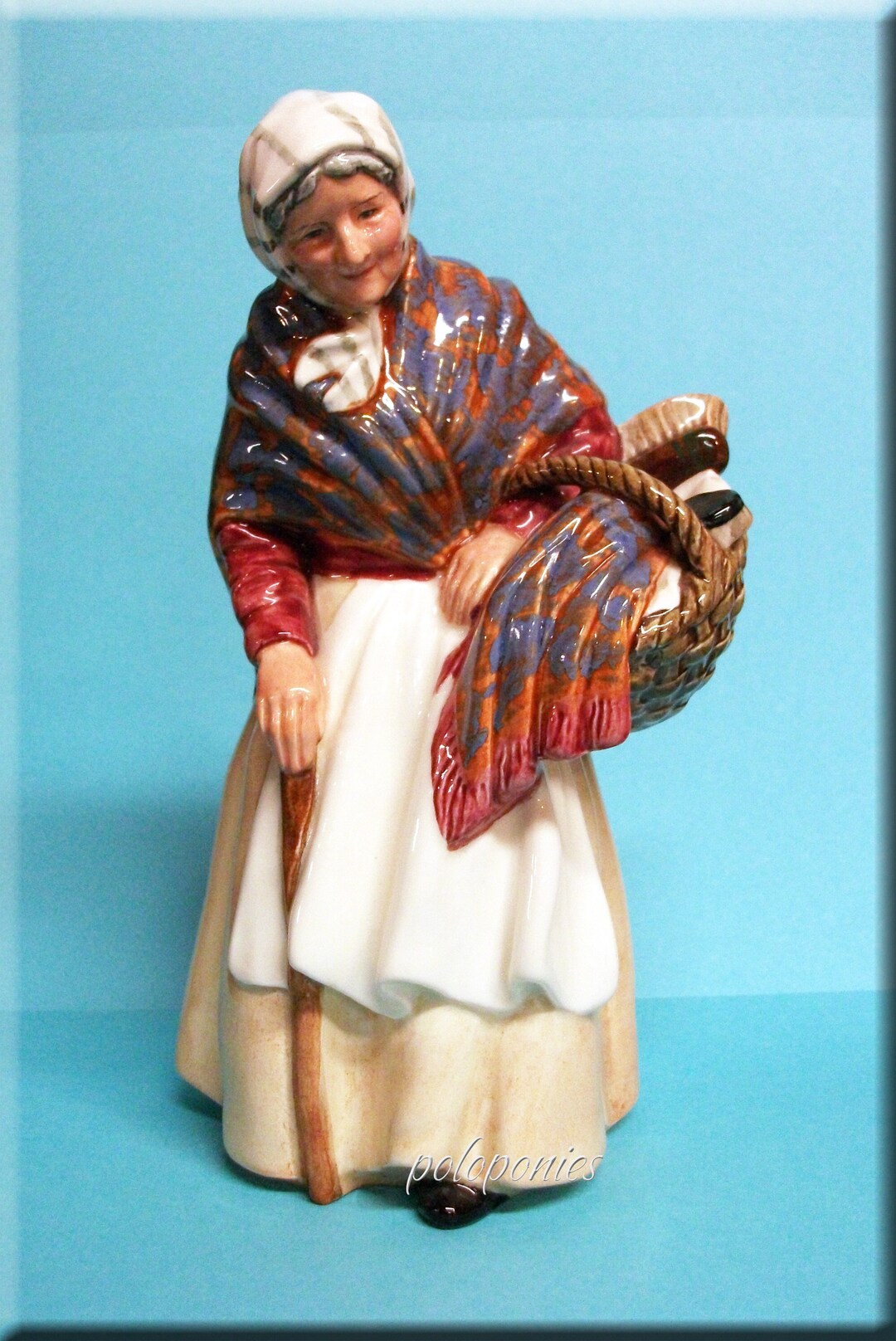 ROYAL DOULTON Grandma HN2052 - Retire 1959 - Golden Years Series - Etsy