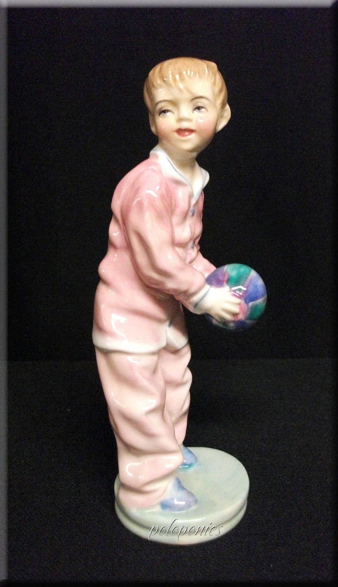 ROYAL DOULTON Pyjamas HN1942 - Retired 1949 - Harradine Child Classics ...