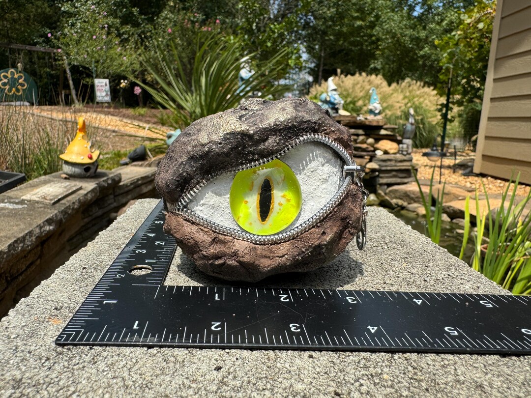 Dragon Eye Rock Zipper Eye Oddity Glow in the Dark - Etsy