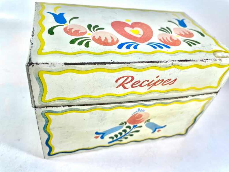 Home & Living Kitchen Storage Vintage Metal Recipe Box Heart and Floral ...