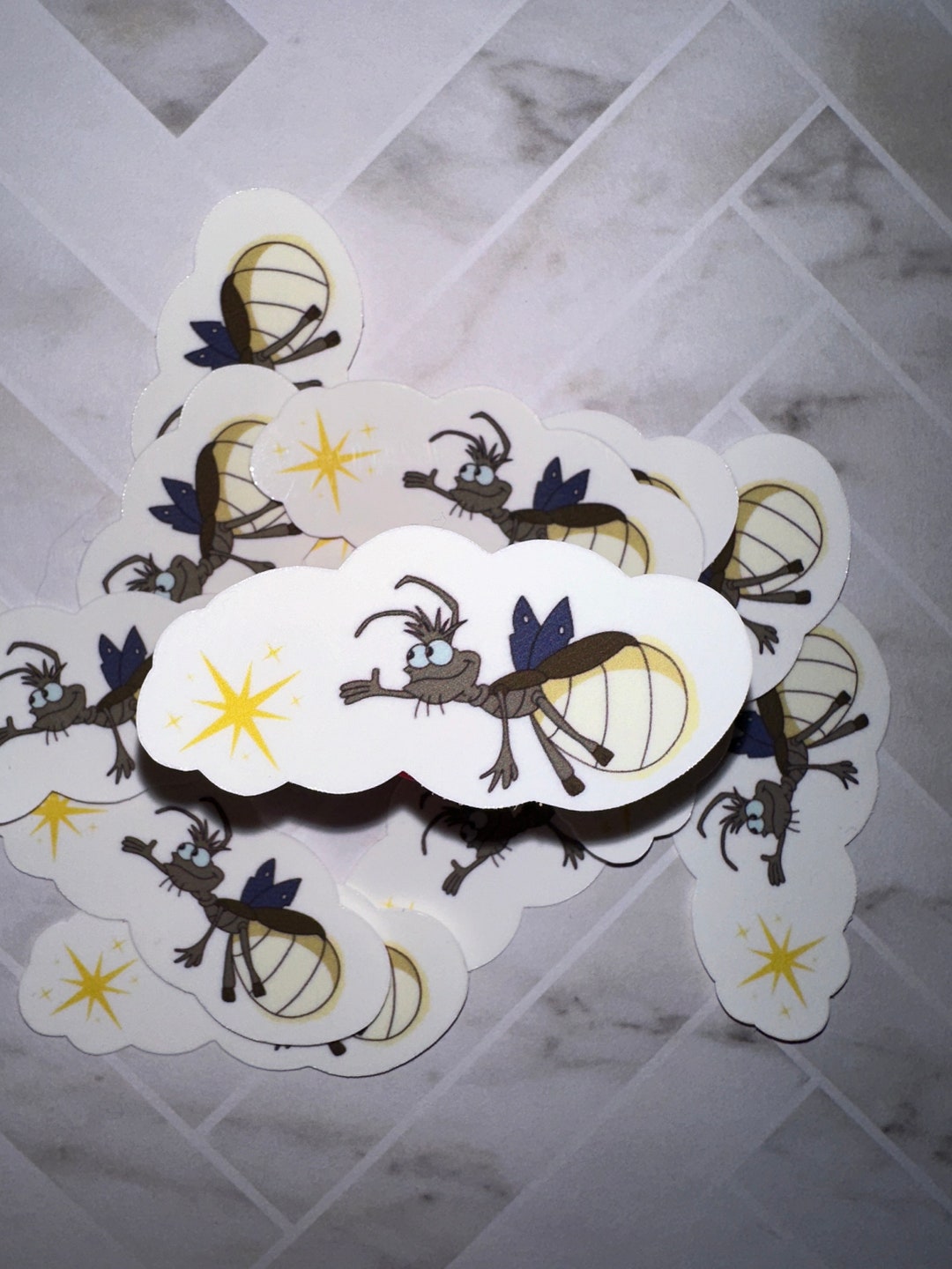 Small Ray Lightning Bug Sticker - Etsy