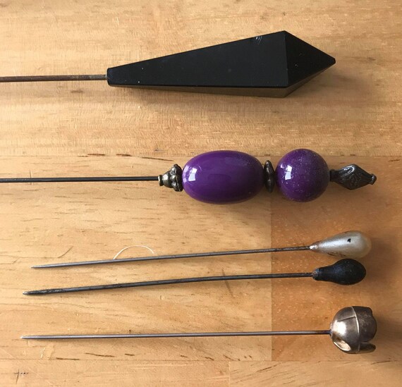 Hand-painted Hat Pin Holder & 5 Hatpins - Gem