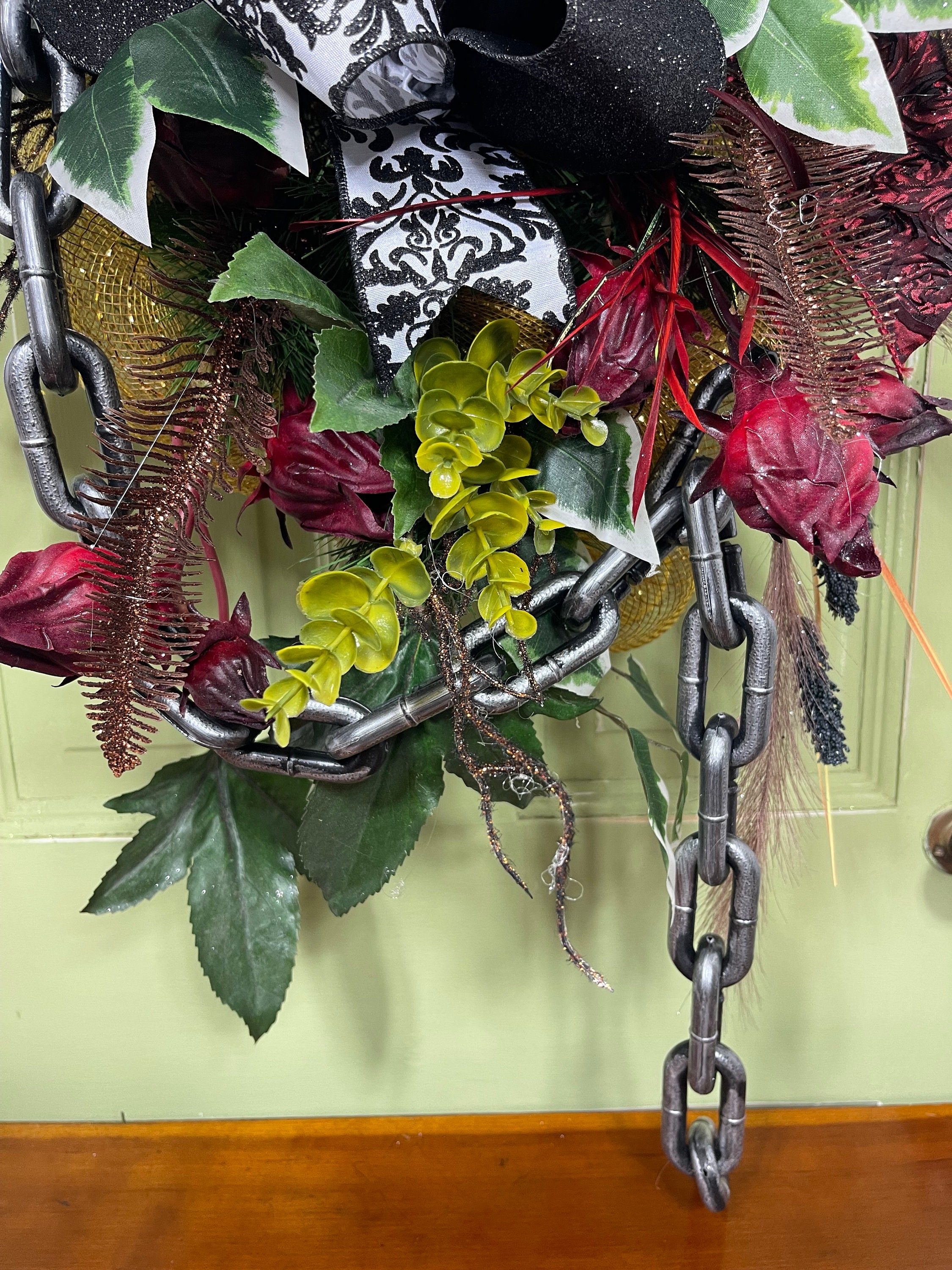 Extra Large Skull Halloween Chain Burgundy Ribbon Variegated Ficus ...