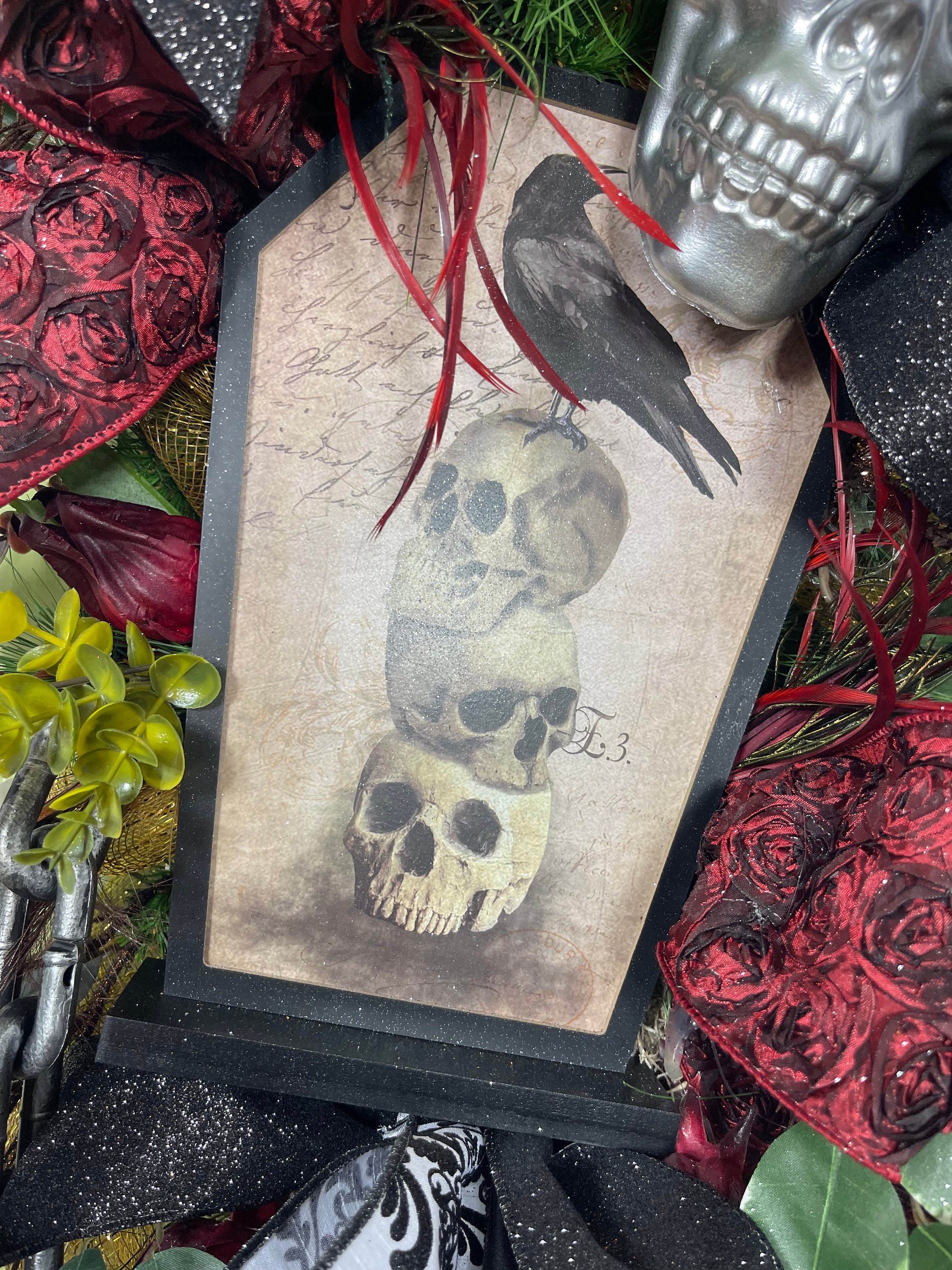 Extra Large Skull Halloween Chain Burgundy Ribbon Variegated Ficus ...