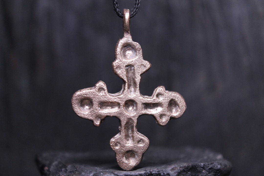 Ancient Medieval Cross, Viking Artifacts, Viking Cross, Medieval ...