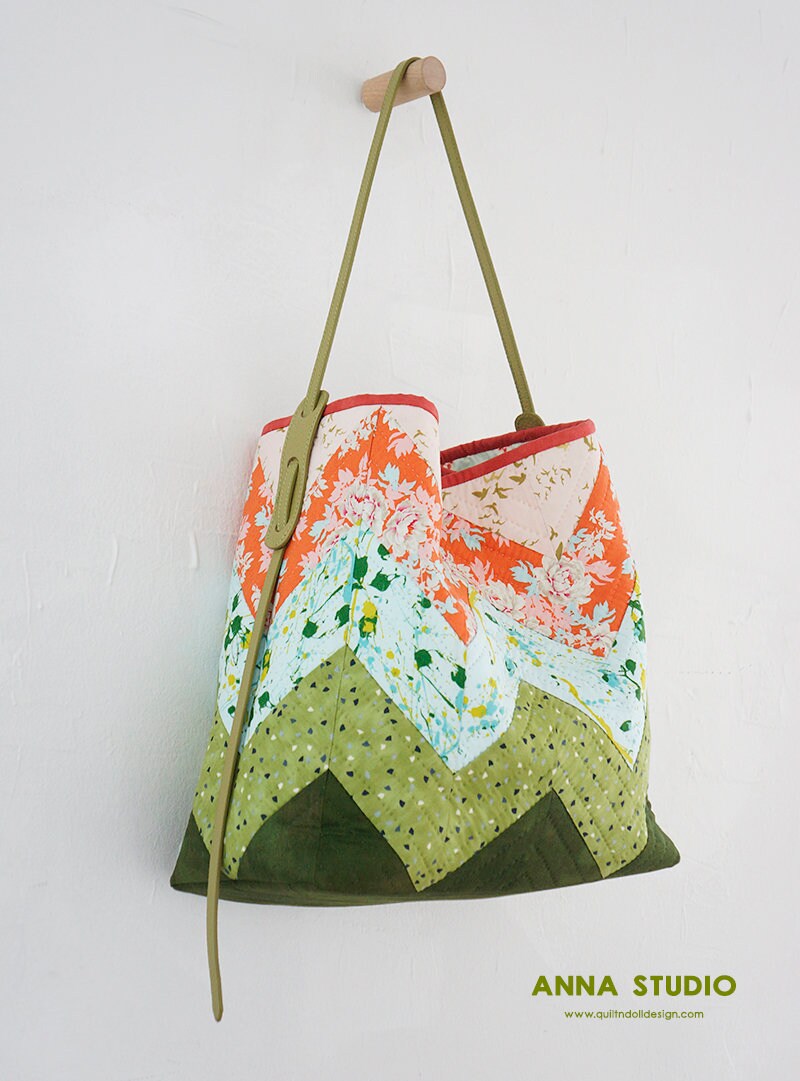 Summer Time Patchwork Shoulder Big Bag. [PDF File PATTERN]. Designed by ...